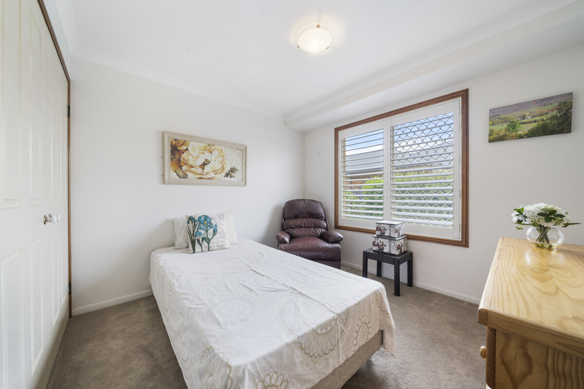 56 Bouganvillea Drive Middle Ridge Queensland House for Sale - RE/MAX ...